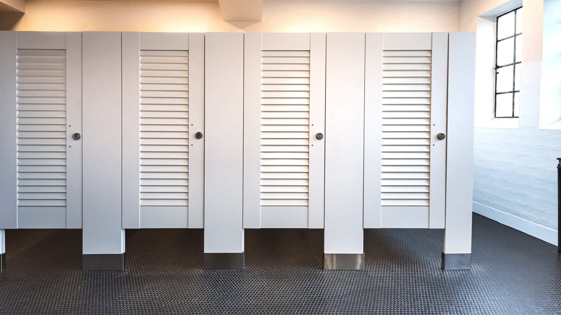 Floor Mount Partitions - Ironwood Mfg